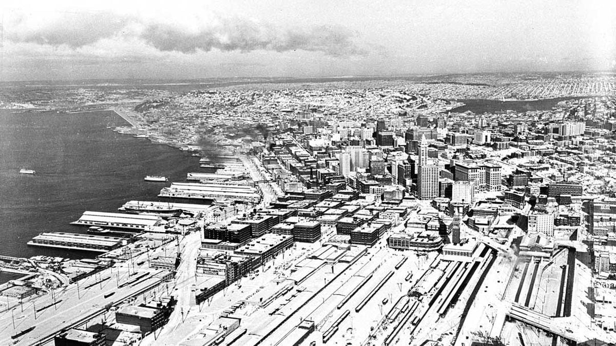 On this day in 1950, Seattle braced for snowstorm