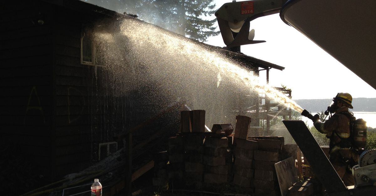 Authorities investigate Bremerton fire as arson